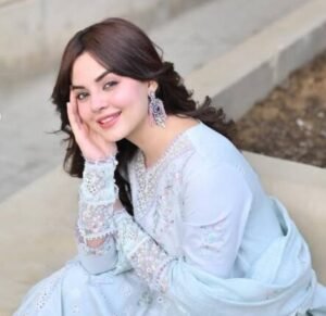 Komal Meer Biography – Age, Height, Family, Dramas & Net Worth